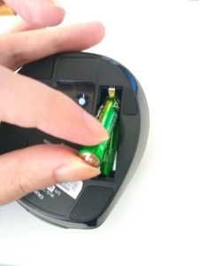 【Digio 2Q】絶妙なサイズ感。Bluetooth小型トラックボールのナカバヤシMUS-TBLF134BKを購入、Surface Goで1 ...